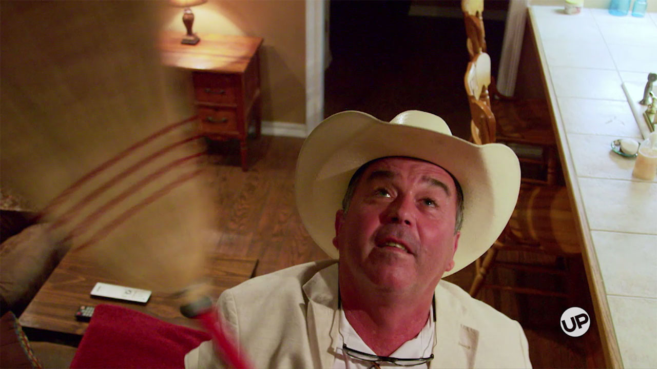 Small Town, Big Mayor - The Short End Of The Stick