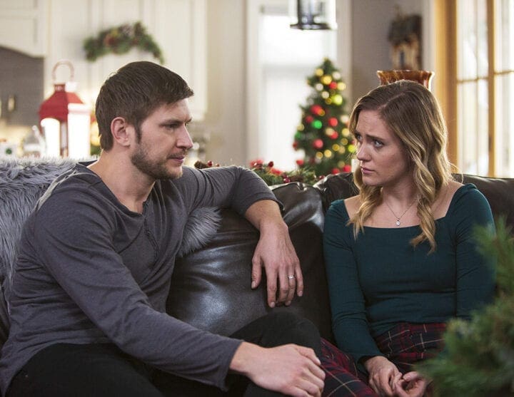 Watch 'A Very Country Christmas Homecoming' - UPtv Movie