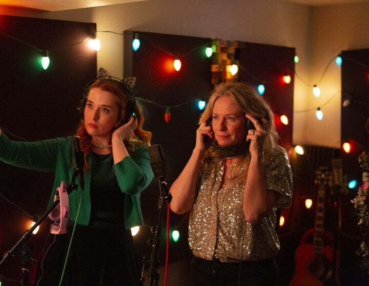 Watch 'A Very Country Christmas Homecoming' - UPtv Movie